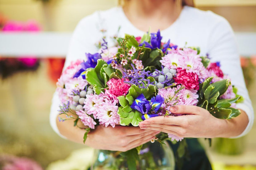 Bouquet Budgeting: How Much to Spend on a Bouquet of Flowers ...